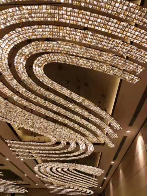 HYDRA FLOW™ Kinetic Crystal Array - AndyLighting | Custom Luxury Lighting